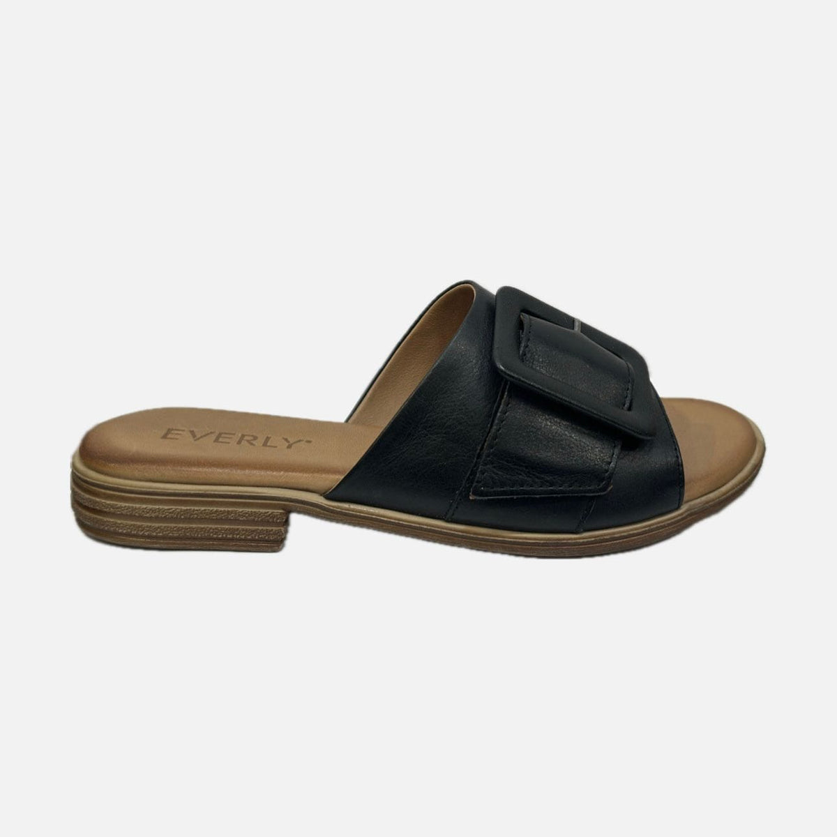 Everly Women's Lauren 03 Buckle Sandals- Black – Sole To Soul Footwear Inc.