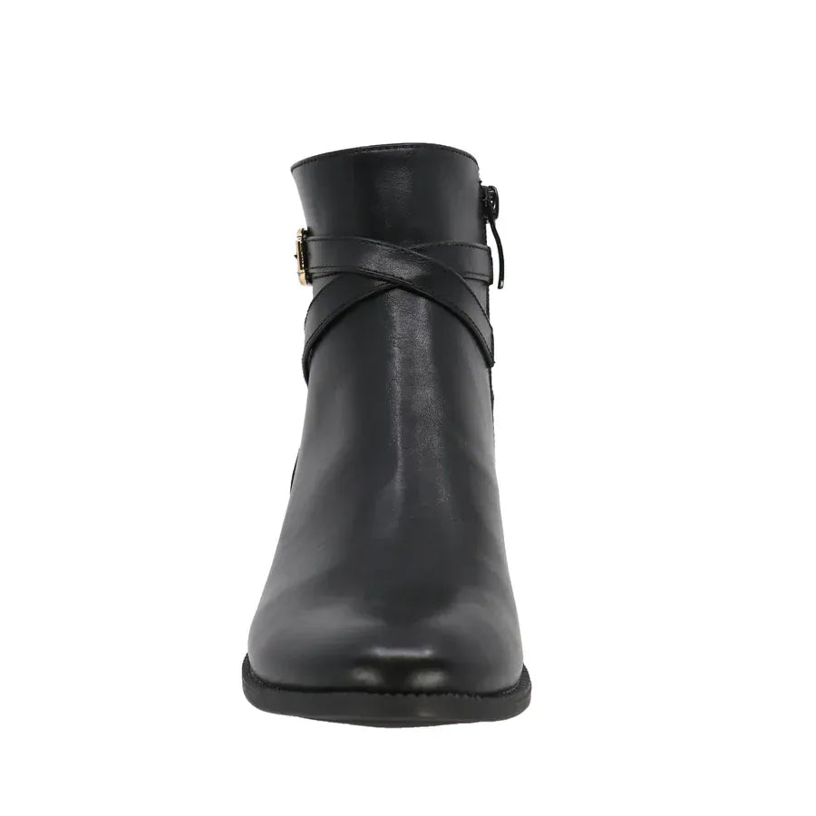 Lady Comfort Women's Becka 02 Low Boots- Black – Sole To Soul Footwear Inc.